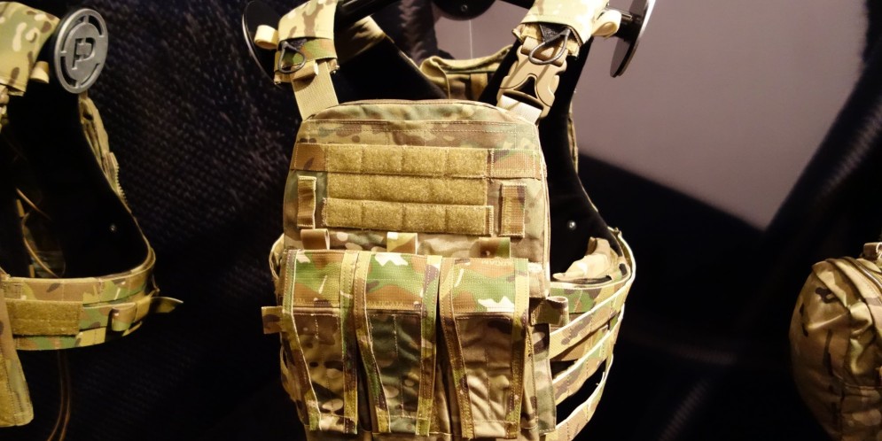 Crye Precision AVS-AC (Adaptive Vest System-Assault Configuration ...